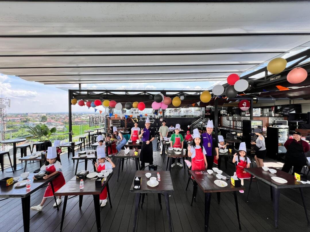 Kids Cooking Class Sukses Digelar Di The Infinity Sky Bar Hotel ...