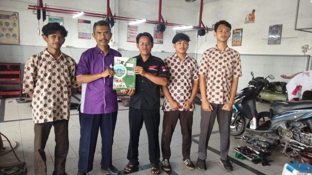 Penarikan Siswa Magang Kelas XII Keterampilan Otomotif MAN 2 Bantul ...